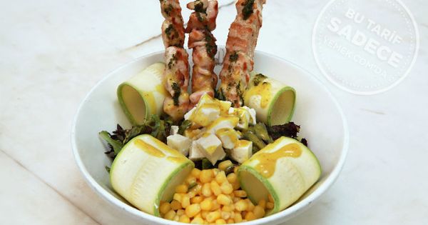 Kabaklı, Tavuk Şiş Salata Tarifi, Nasıl Yapılır? - Yemek.com