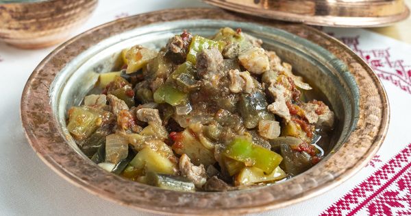 Güveç Tarifi, Nasıl Yapılır? (Resimli) - Yemek.com