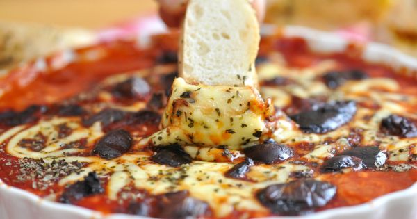 Domates Soslu Sosis Tarifi, Nasıl Yapılır? - Yemek.com