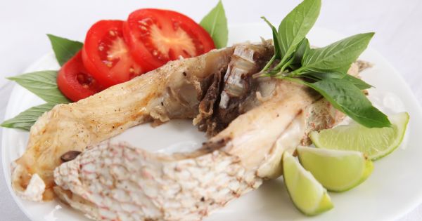 Kırlangıç Balığı Tarifi, Kırlangıç Buğulama Nasıl Yapılır? - Yemek.com