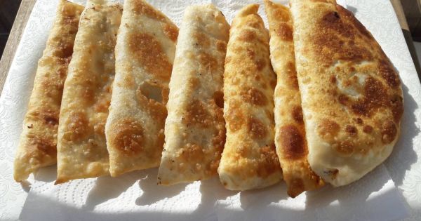 Çiğ Börek (Çibörek) Tarifi, Nasıl Yapılır? - Yemek.com