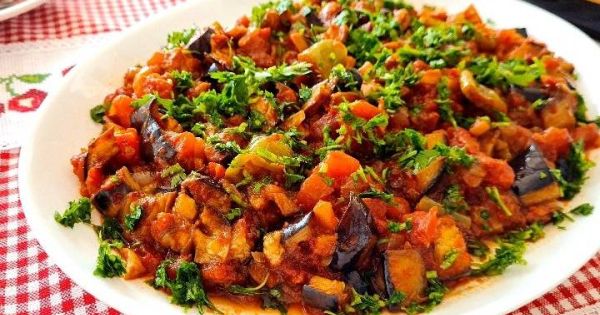 Şakşuka Tarifi, Nasıl Yapılır? - Yemek.com