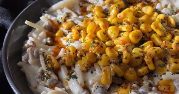 Yoğurtlu & Mercimekli Mısır Soslu Erişte Tarifi, Nasıl Yapılır? - Yemek.com