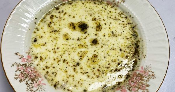 Sütlü Un Çorbası Tarifi, Nasıl Yapılır? - Yemek.com