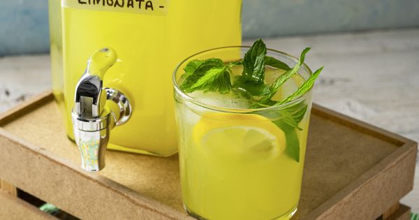 Orijinal Limonata Tarifi, Nasıl Yapılır? (Videolu) - Yemek.com