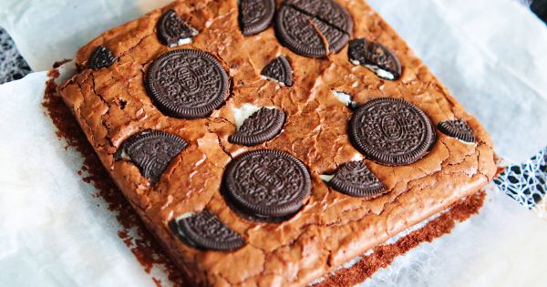 Bisküvili Browni Tarifi, Nasıl Yapılır? (Videolu Anlatım) - Yemek.com