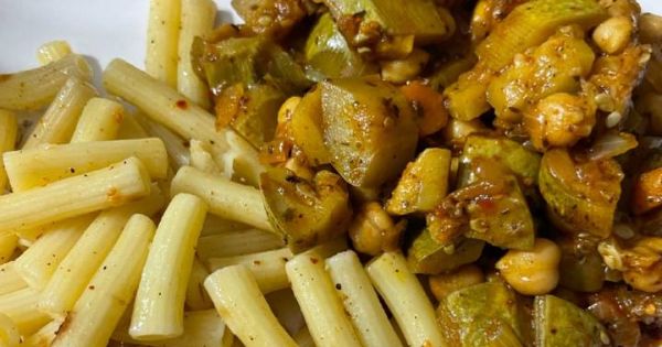 Nohutlu Vegan Kabak Yemeği Tarifi, Nasıl Yapılır? - Yemek.com