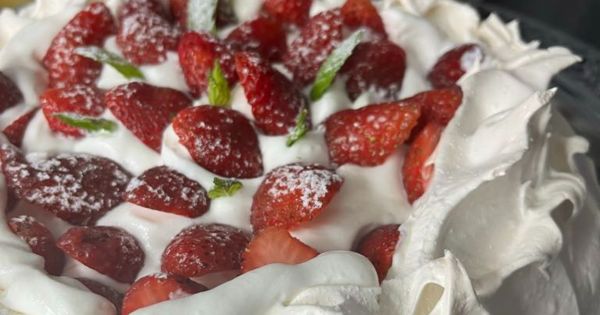Pavlova Tarifi, Nasıl Yapılır? - Yemek.com