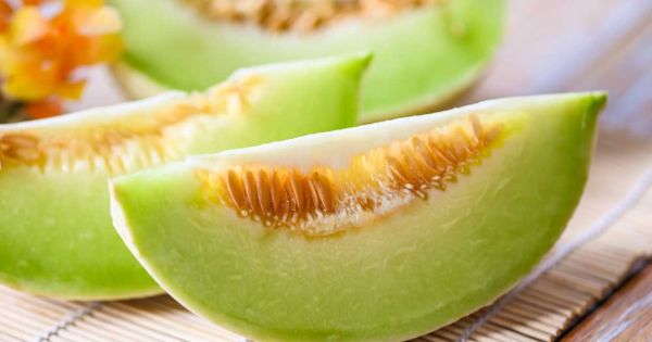 Kavun Kaç Kalori? Kavun Besin Değerleri - Yemek.com