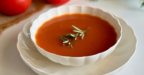 Konserve Domates Çorbası Tarifi, Nasıl Yapılır? (Resimli) - Yemek.com