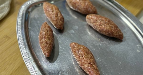 Arefe Köftesi Tarifi, Nasıl Yapılır? (Resimli) - Yemek.com