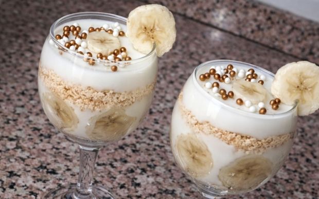 Bisküvili Muzlu Magnolia Tarifi, Nasıl Yapılır? (Videolu) - Yemek.com